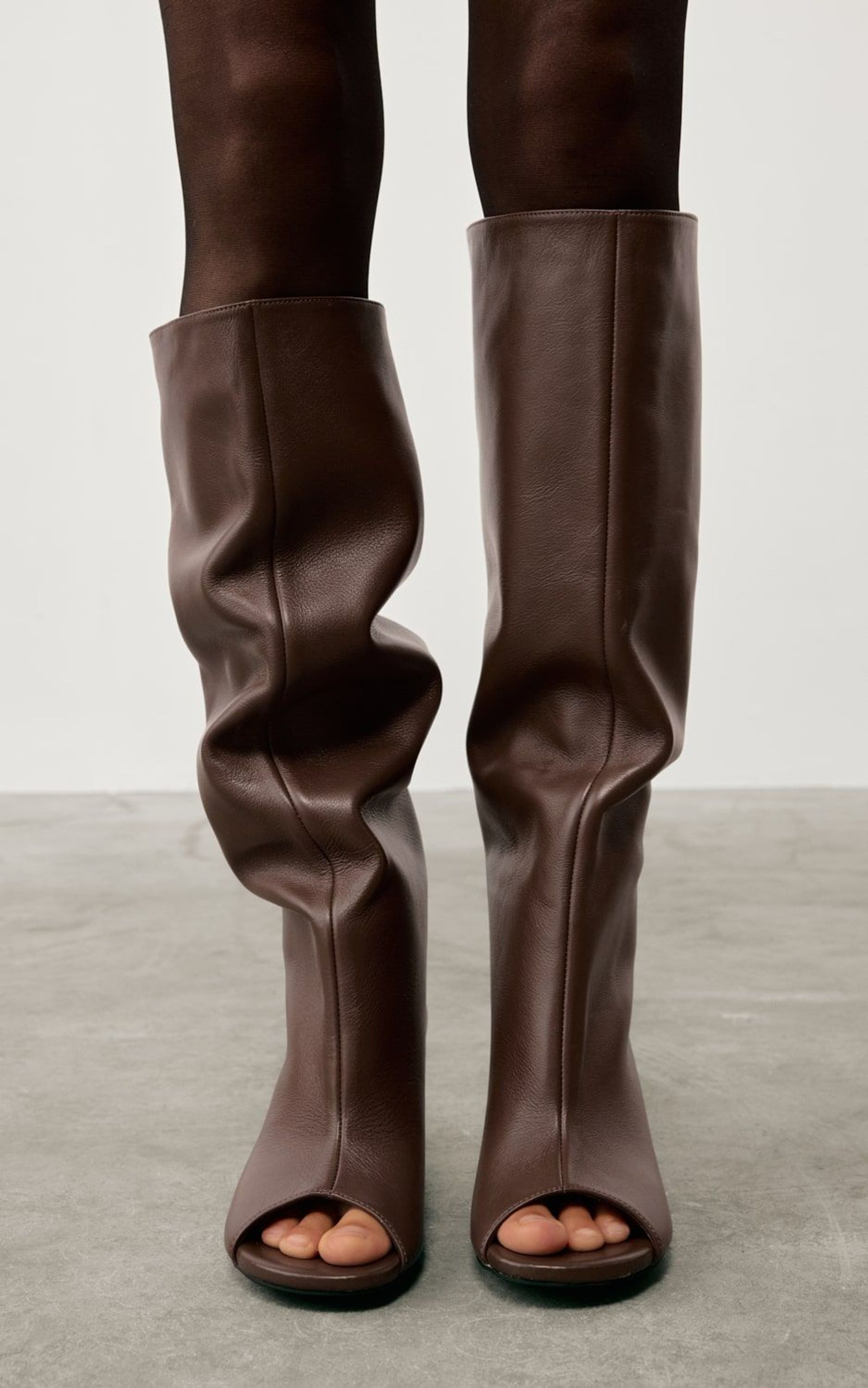BLANK Cropped Trench in Premium Faux Leather - Brown | COOSH